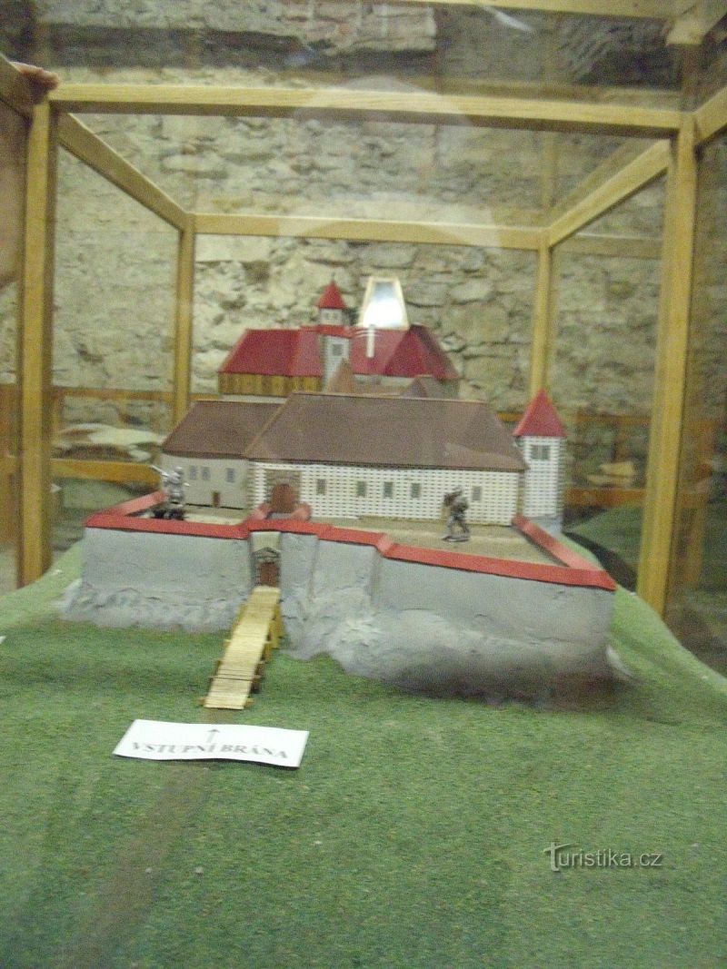 Hrad Brumov- POHÁDKOVÝ HRAD